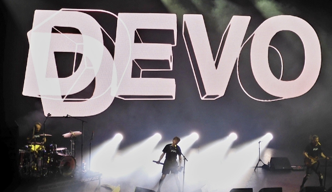 Devo live in London.. for the last time (?) – Gigs with Ivan